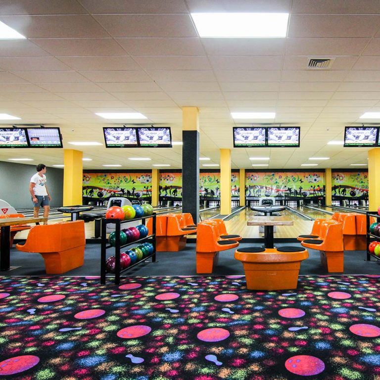 16 Lane Ten Pin Bowling | League Bowling | Bowlarama New Plymouth